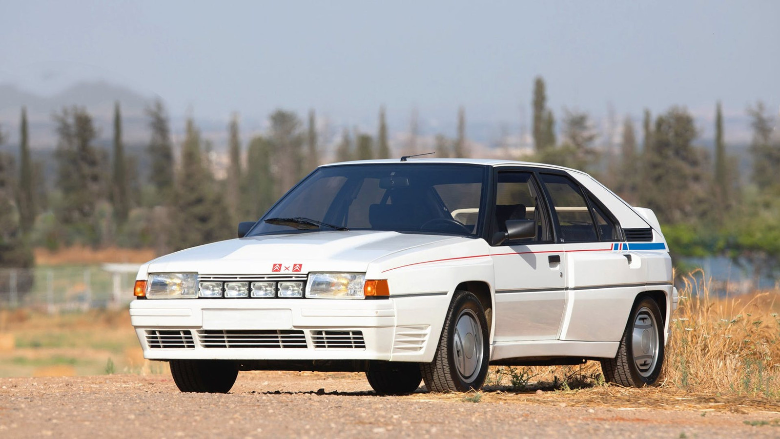 Deze Citroën BX moet 100.000 euro opleveren | Foto | destentor.nl