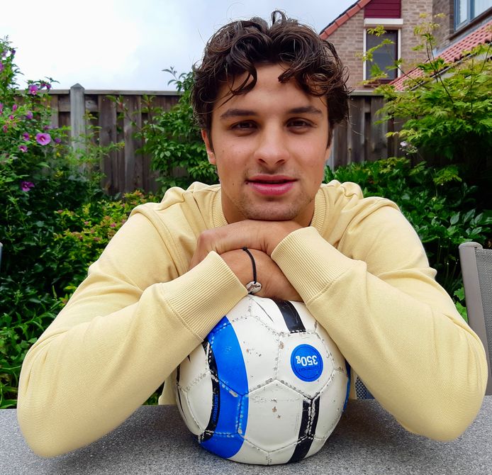 Nemo gaat net als Christian Eriksen door het leven met een ICD-kastje ...