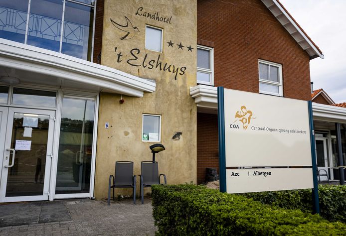 Opnieuw werkzaamheden stilgelegd bij azc in Albergen: ‘Iedereen moet ...