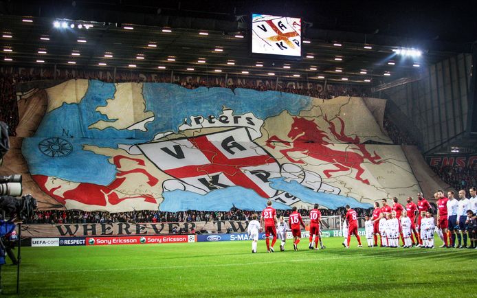 Hoe Vak-P uitgroeide tot de meest geprezen én beruchtste fanclub van ...