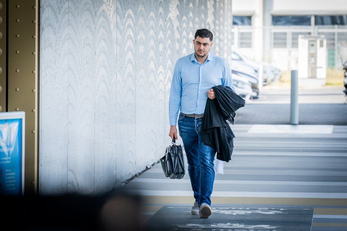 Ook advocaat Bouchikhi vrijgepleit van lekken aan bende Ridouan Taghi | Binnenland | AD.nl