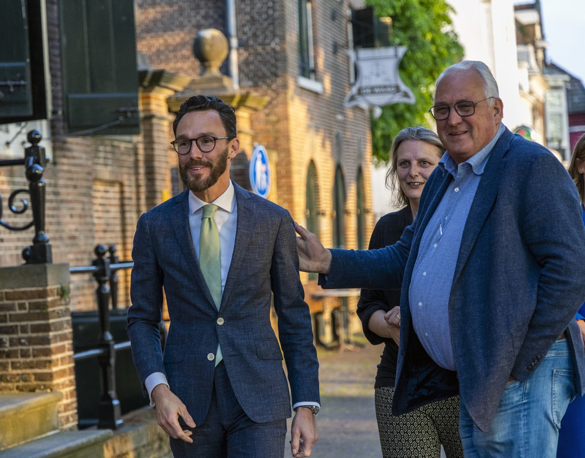 Wie is Arno Scheepers? 'Een vlotte vent, een goeie voor Voorne aan Zee ...