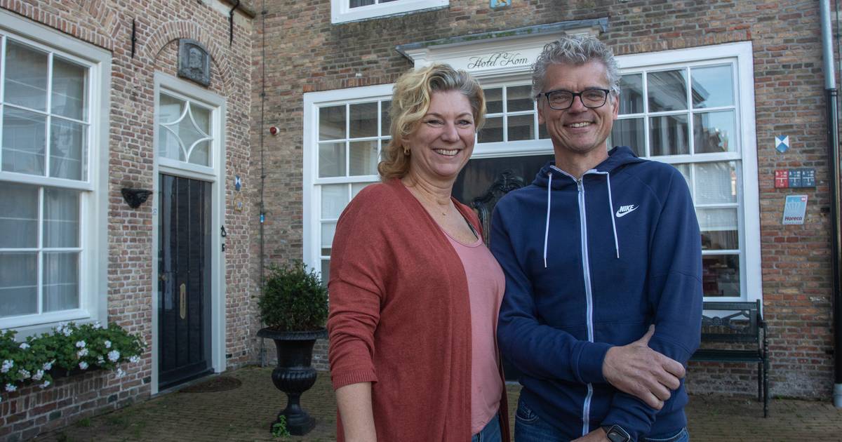 Kyra en Marijn zetten hotel in Sint-Maartensdijk te koop: ‘Trots op wat ...