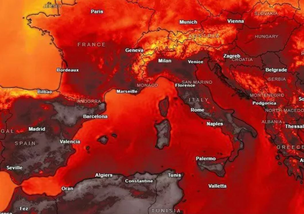 Evacuaties in Griekenland door bosbranden, man opgepakt die vuur ...