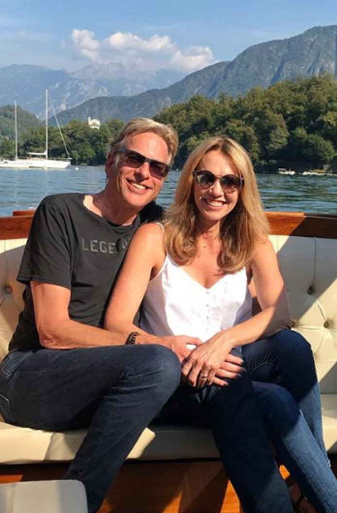 Adam Curry vraagt vriendin ten huwelijk tijdens romantisch diner | Show ...