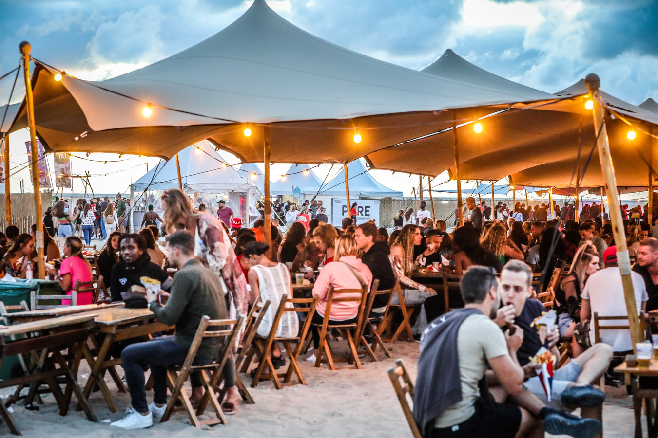 Bomboclat zet een uitroepteken achter Zeebrugse festivalzomer | Foto ...