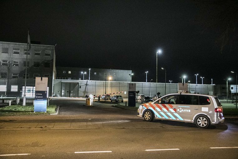 Kamerlid stelt kritische vragen over ‘lichte’ gevangenis van Taghi’s ...