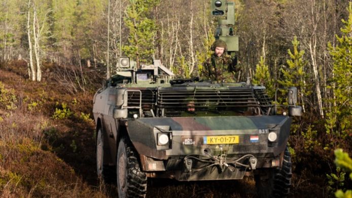 Geen paniek: Koninklijke Landmacht oefent ‘gewoon’ weer eens in de ...