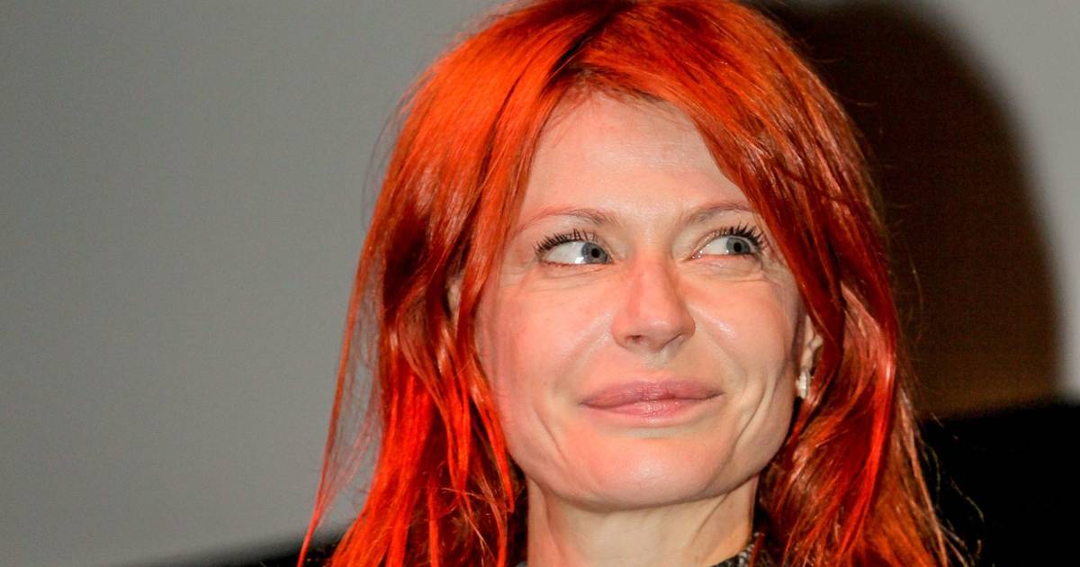 Axelle Red continue sa guerre pro-poils et parle de "société pédophile ...