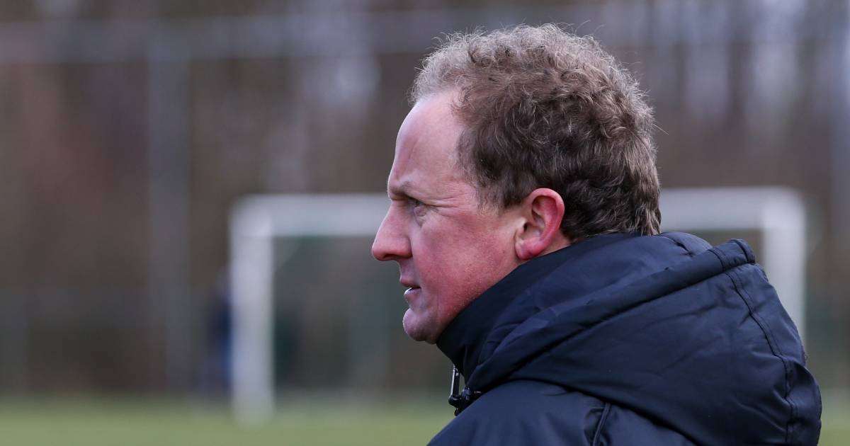 Bas Hendriks in zijn woonplaats aan de slag bij Groesbeekse Boys ...