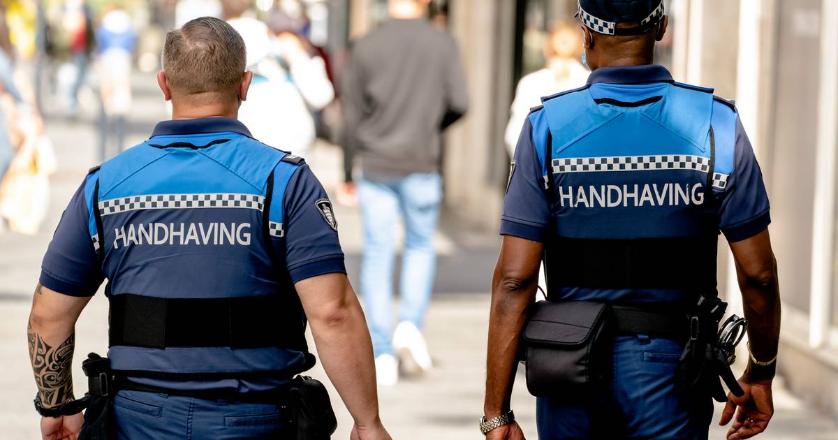 Handhaven steeds moeilijker voor boa's: ‘Hield ik geen afstand? Daar ...