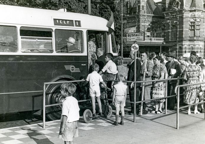 75 jaar trolleybussen in Arnhem: van ‘oude rommel uit het Oostblok’ tot ...