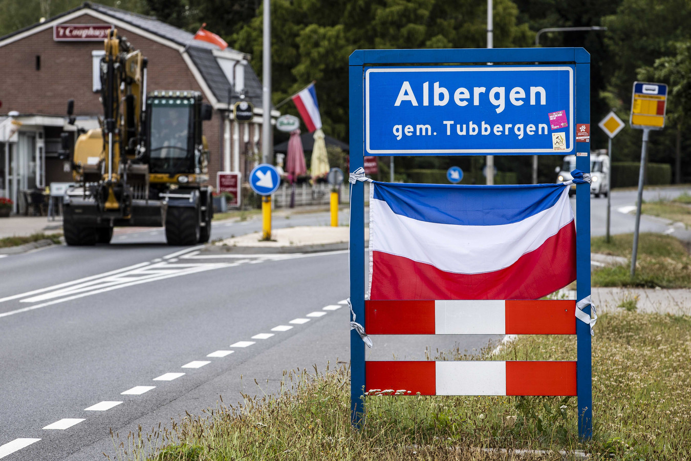 Eigenaresse Maria Olde Heuvel zo in het nauw dat ze asielhotel wilde ...