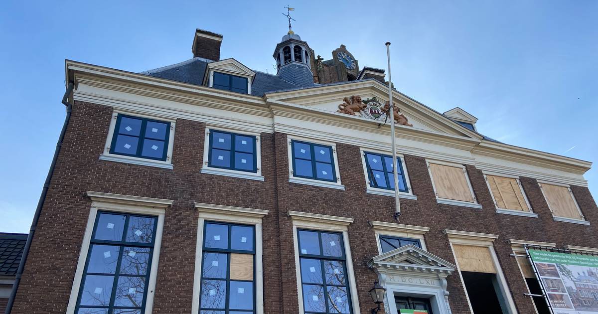 Wéér nieuwe tegenvallers bij verbouwing stadhuis: komst van Museum ...