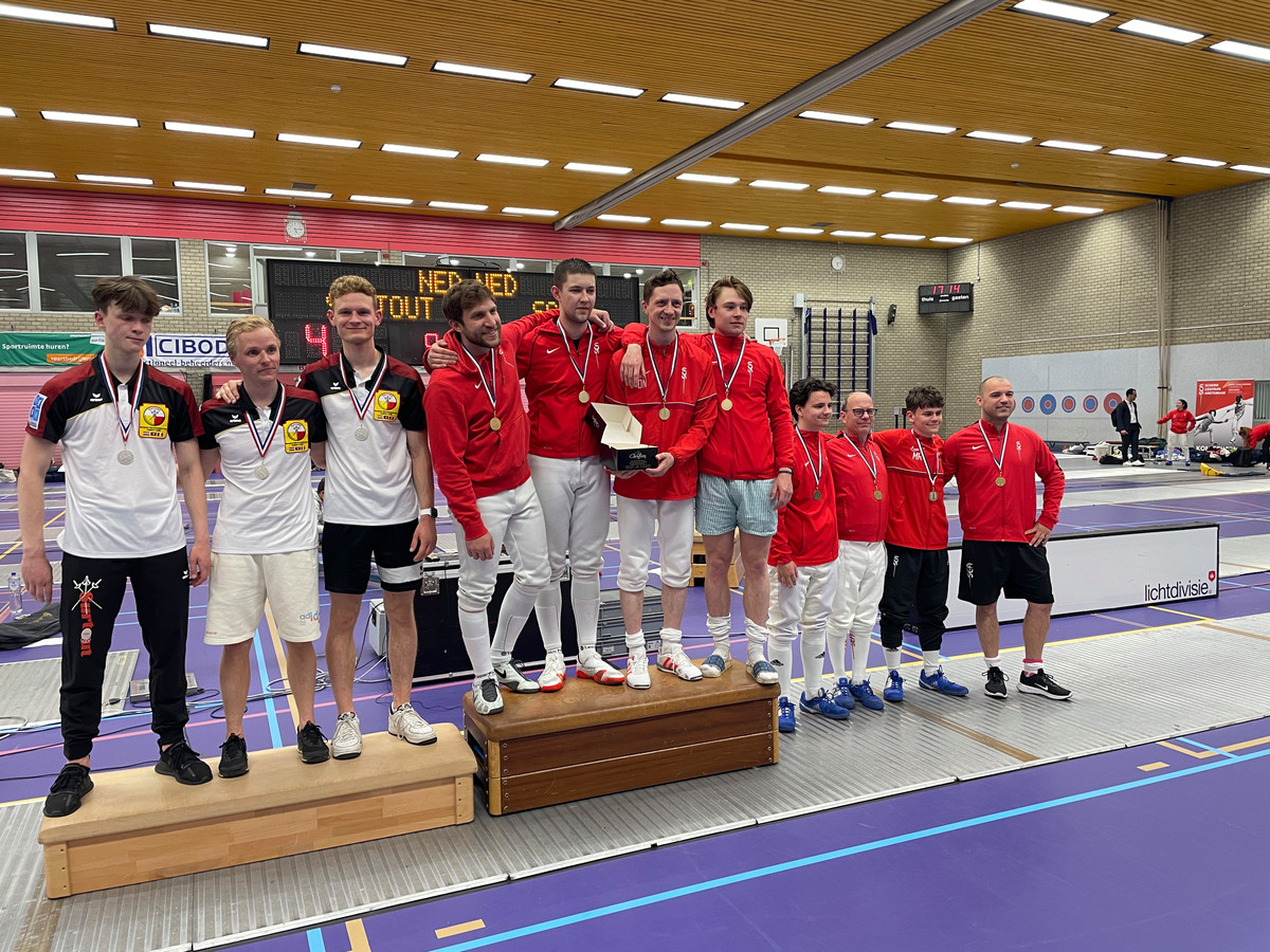 Zilver voor Surtout op het NK Equipe | Foto | AD.nl