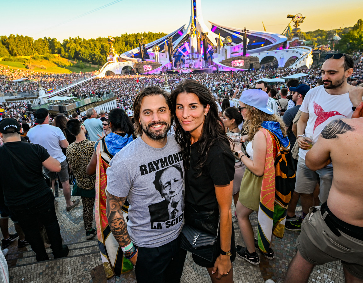 IN BEELD. Gekend volk kleurt Tomorrowland | Foto | hln.be