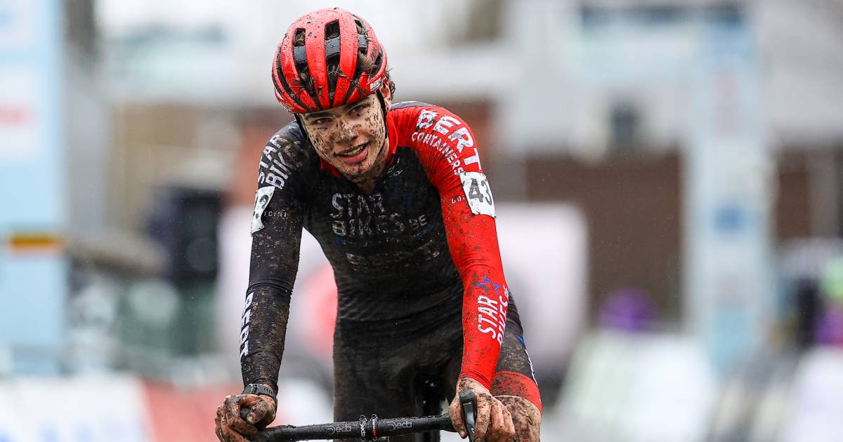 Junior Wies Nuyens pakt zilver op BK veldrijden: “Ik heb enorm genoten van het podium ...