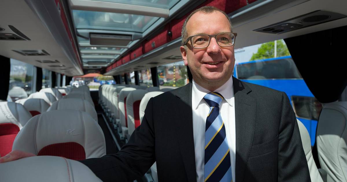 Plots heeft Van Hool 211 vacatures | Lier | hln.be