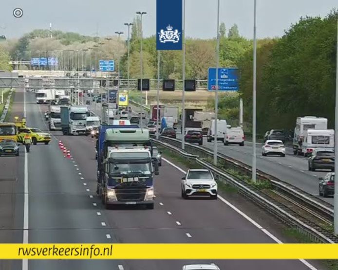 Ongeval op de A58 bij Tilburg-Centrum West zorgt voor file richting Breda met vertraging | 112 ...