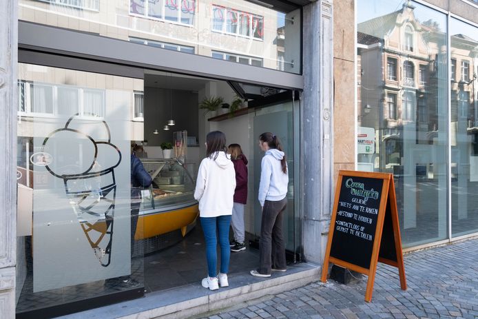 Pascale Gauthier start ijsjesseizoen: “Ik verkoop lichtpuntjes in de ...