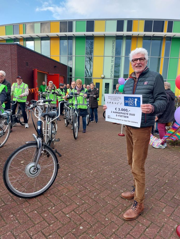 Een serenade voor de sponsoren en een Gouden Vos voor Pim Damkot ...