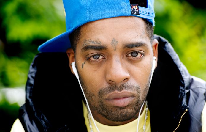 Rapper Kempi uit rechtszaal verwijderd 'om af te koelen' | Show | AD.nl