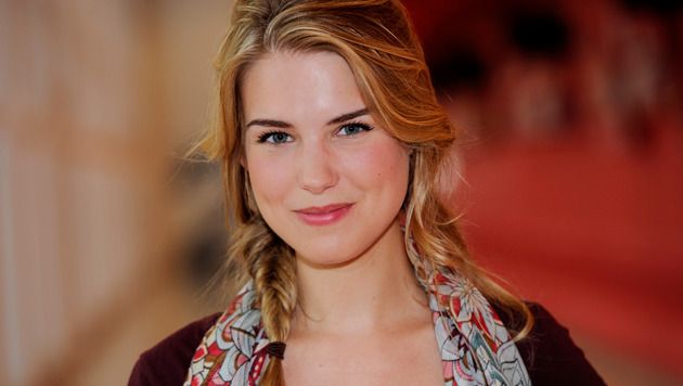 Inge Schrama is 'in de wolken' met geboorte dochter | Show | AD.nl