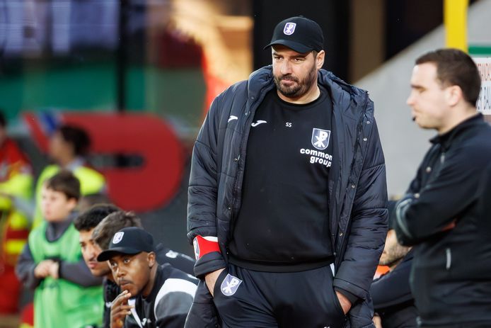 Stijn Stijnen écope de six matchs de suspension après avoir giflé son ...