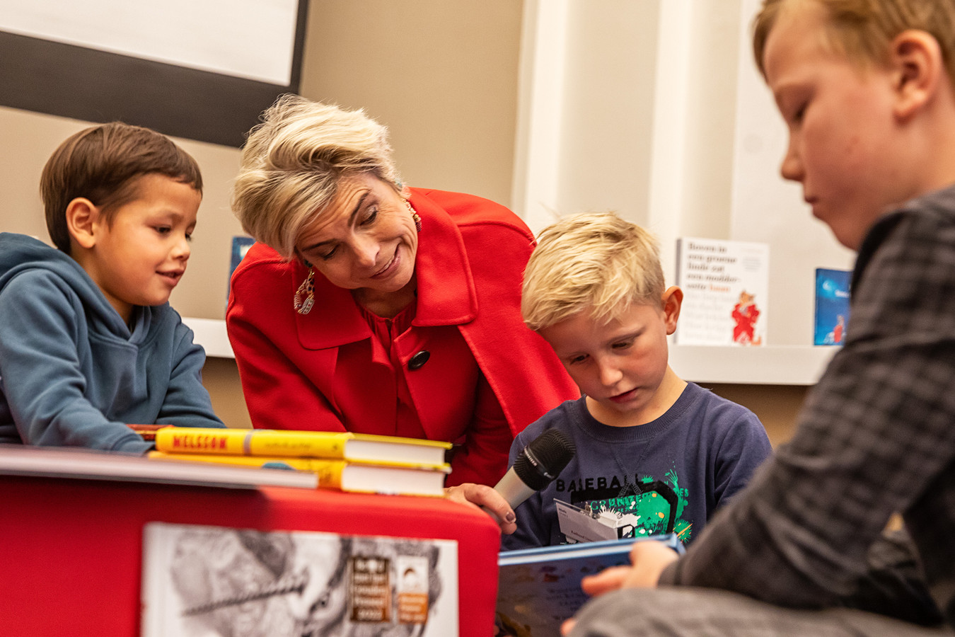 ‘Letterprinses’ Laurentien: ‘Ouders, ga niet appen achter de ...