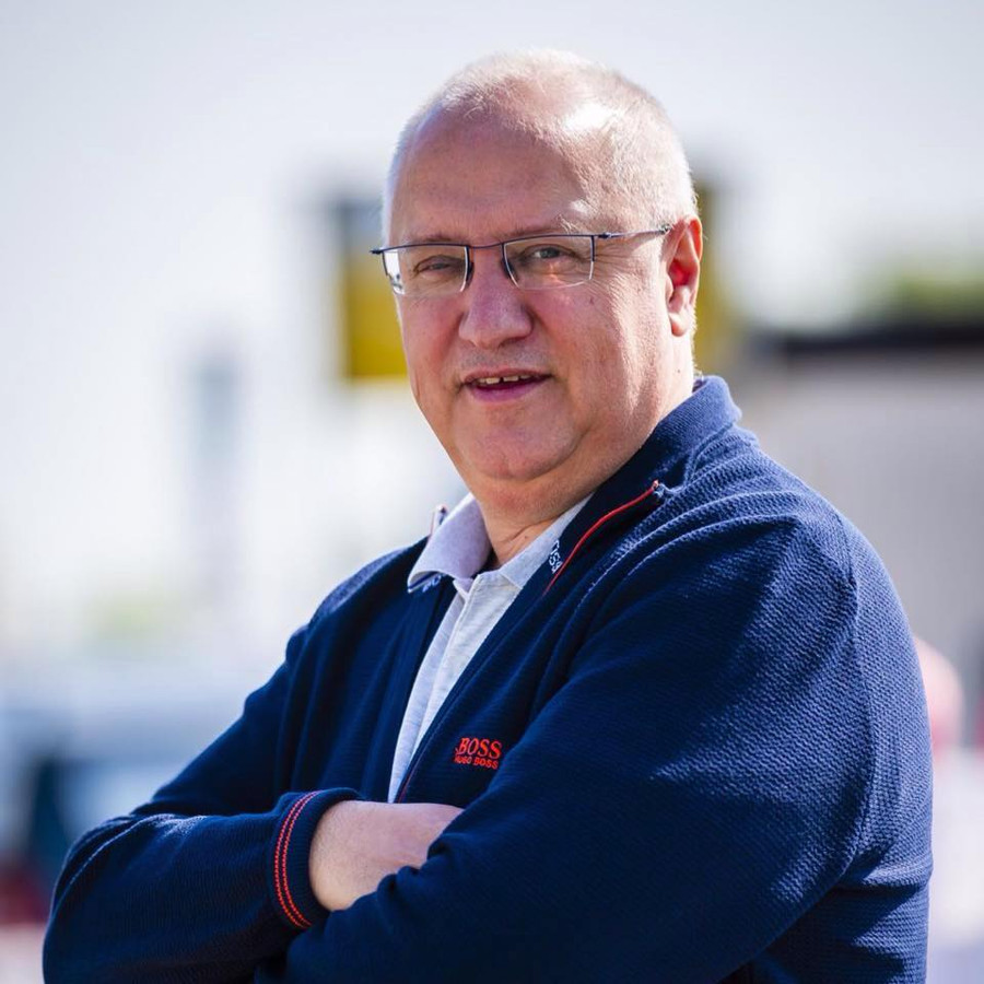 KVK Ninove in diepe rouw na plots overlijden van voorzitter Patrick De ...