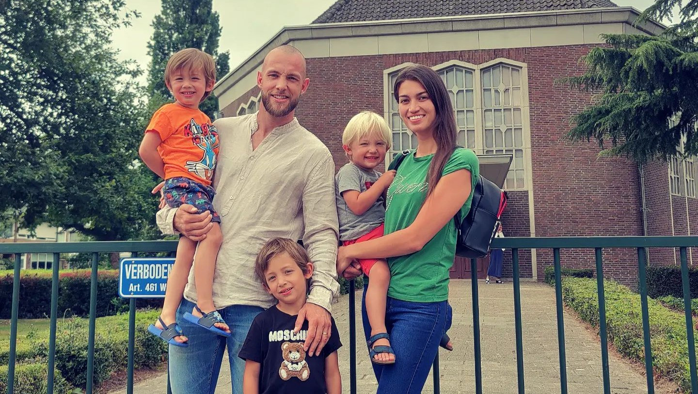 Tatoeëren voor de chemokuur van kickbokser Robbie Hageman: ‘Ik ga door ...