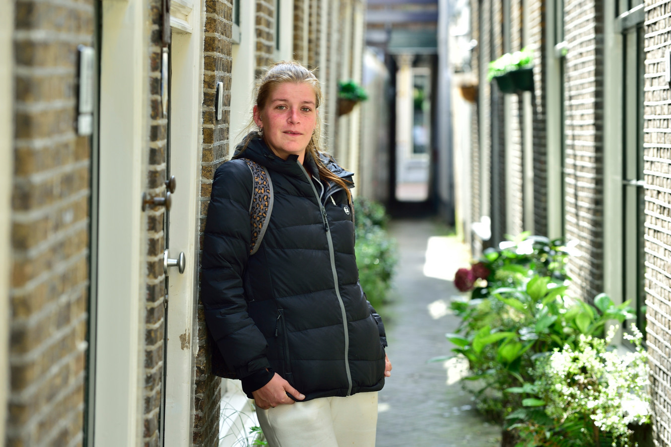Sharon (29) raakte baan, huis en verloofde kwijt: ‘Het leven op straat ...