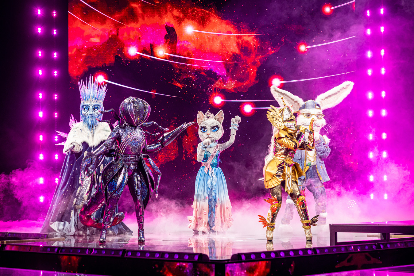 Onze redacteur speurt mee naar de Masked Singers: “De vocale uithaal ...