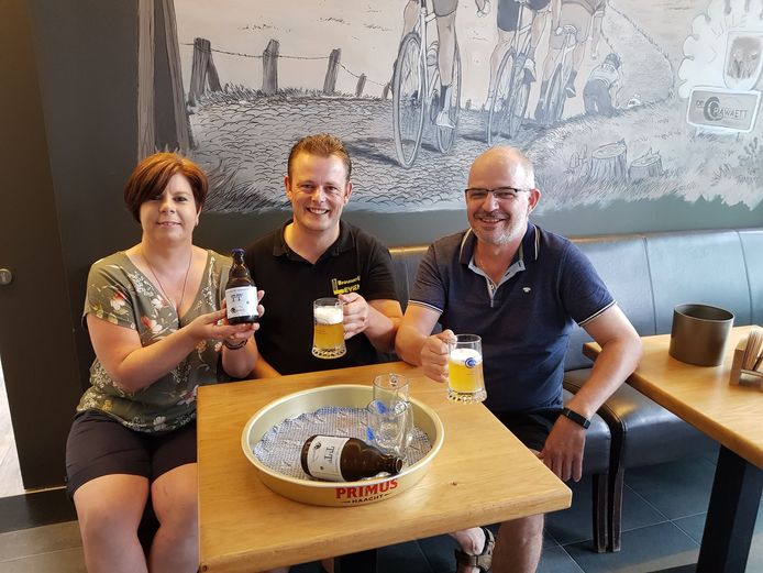 Staminee De Crawaett lanceert ‘TT tot de vijfde macht’: “Een biercafé ...