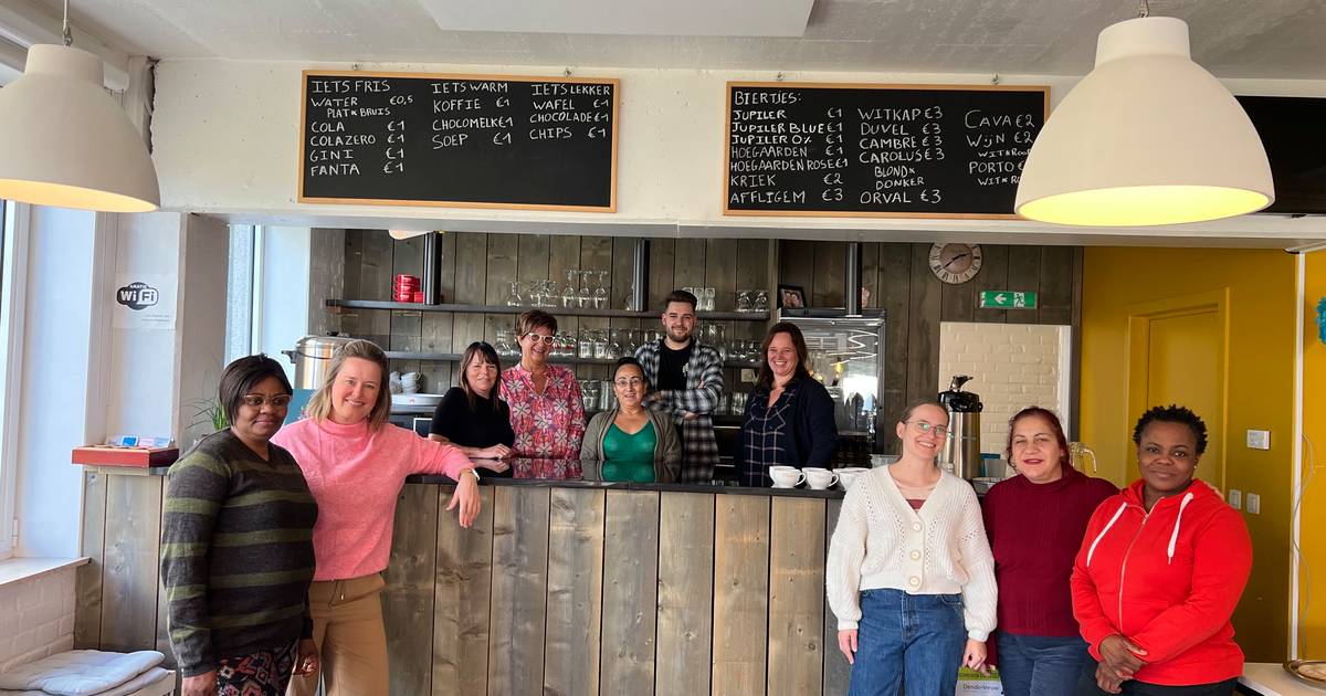 Nieuwe start voor ontmoetingshuis De Palaver nadat gemeente aanbod zelf ...