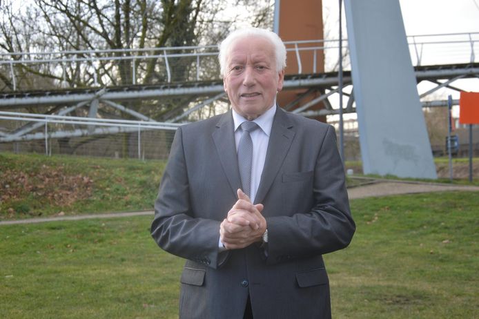 Meerderheidspartijen botsen over verkeersborden: voorstel oud ...