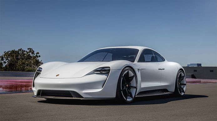 Elektrische Porsche verbluft met razendsnelle oplaadtijd | Auto | AD.nl