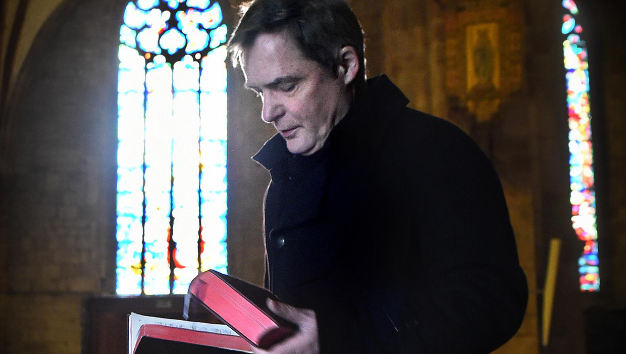 Herman Finkers in de kerk? Serieus? | De Volkskrant