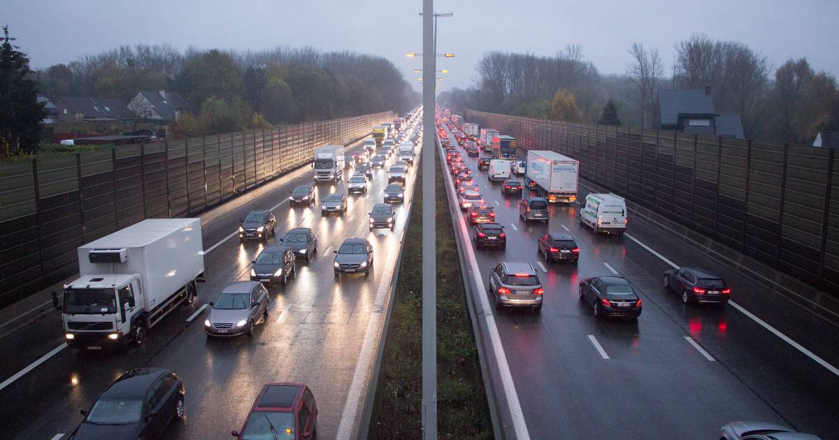 Vanochtend meer ongevallen op de baan en daar zit het zomeruur voor ...