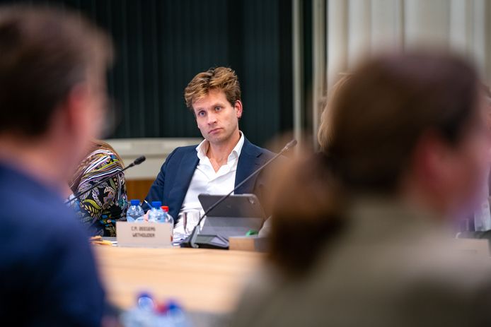 ‘Kroonprins’ Vincent Karremans verlaat Rotterdamse politiek en wordt ...