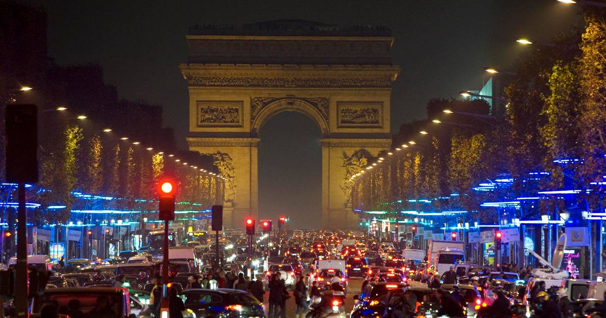 La France reste la première destination touristique mondiale | Monde ...