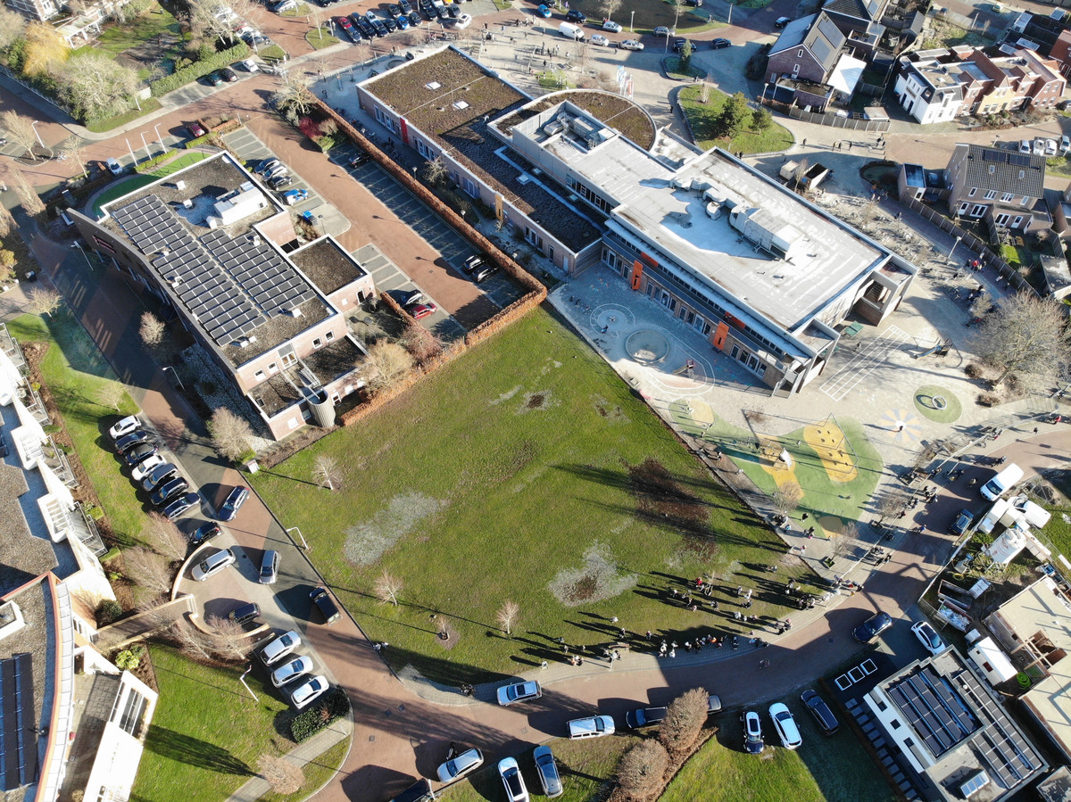 Twenterand pakt speelveld af van basisschool in Den Ham ...