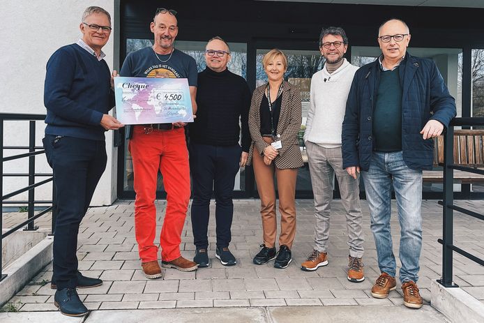 Benefiet van jubilerende band Ola Pola levert 4.500 euro op voor ...