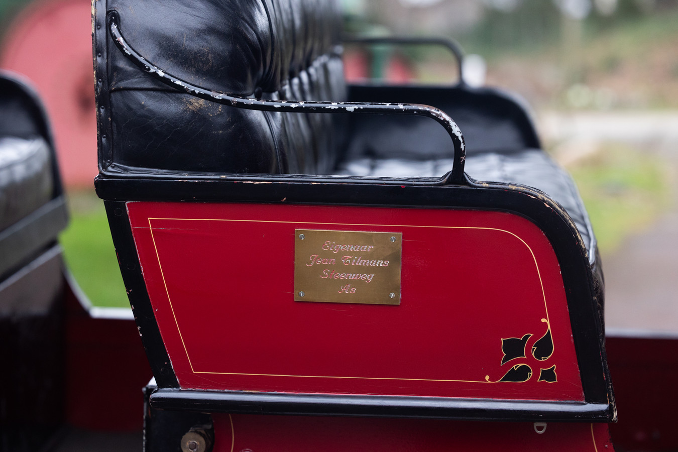 DE VERZAMELAAR. Stoombus uit 1913 is hét pronkstuk tussen de oldtimers ...