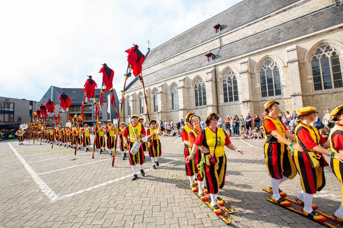 Merchtemse Steltenlopers trekken voor het eerst naar Afrika voor ...