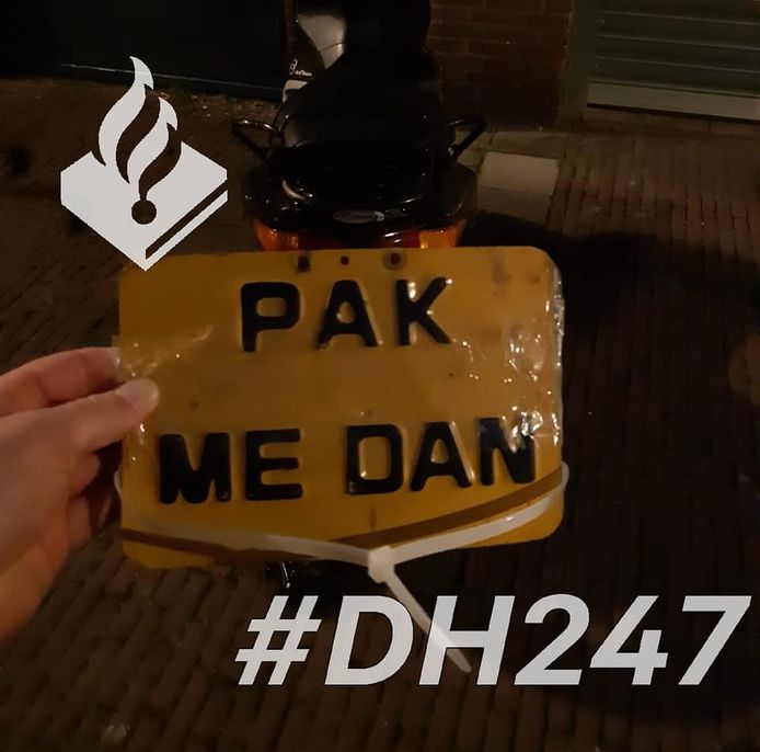 Scooterrijder met kenteken ‘pak me dan’ krijgt zijn zin | Westland | AD.nl