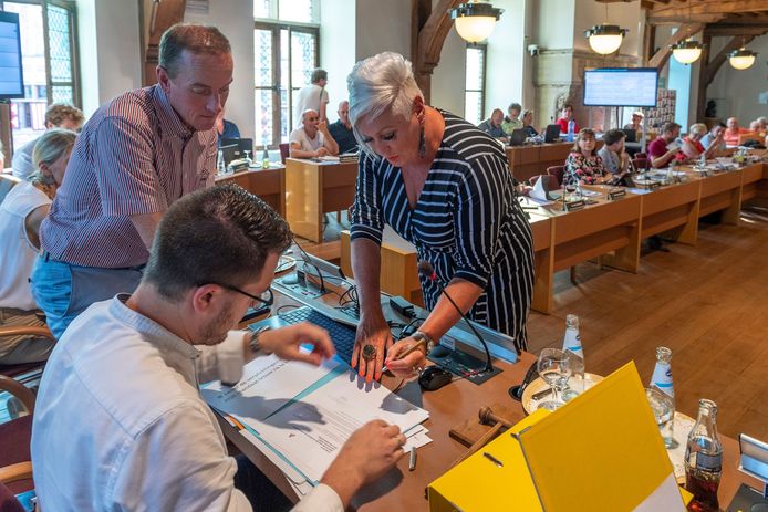 Joke De Swaef stapt uit Open Vld Aalst: “De achterban wordt compleet ...