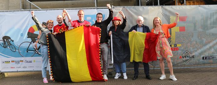Hang je Belgische vlag uit en win een officieel Rode Duivels ...