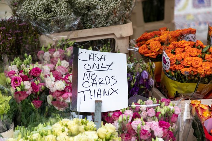 Cash only in een winkel: ‘Voor een ondernemer drie keer zo duur als een ...