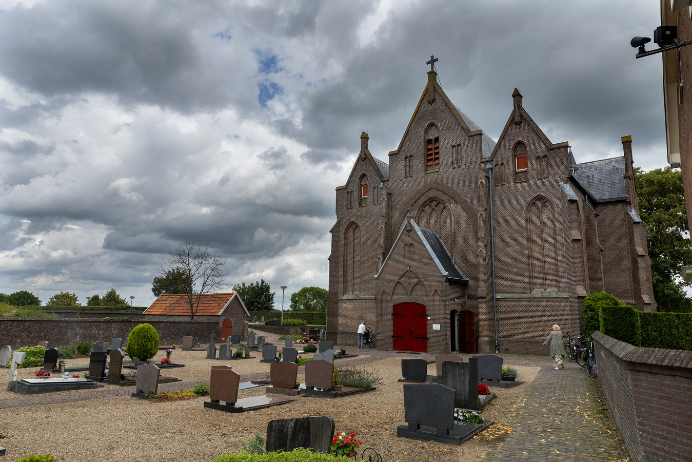 Kerk in Loo doet nu dienst als dorpshuis: mens vanaf nu centraal in ...